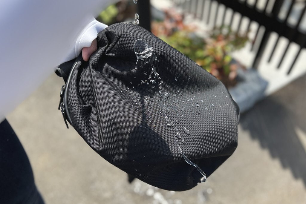 iPad Pro11がスッポリ！drip HALF DAYPACKの使用感レビュー | 25歳の壁